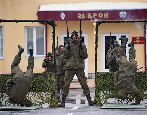 Officers Of Russia S Federal National Guard Service Rosgvardia Take