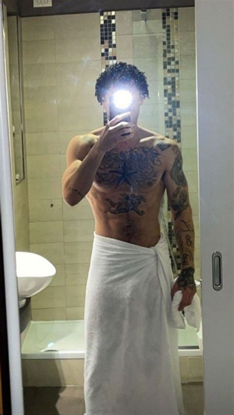 Pin By Nobody Pie On Ideas For Hazzy Attractive Black Men Men In