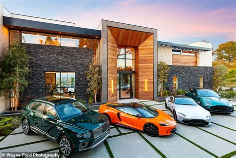 Millionaires Race To Sell LA Homes For Knockdown Prices On Last Day