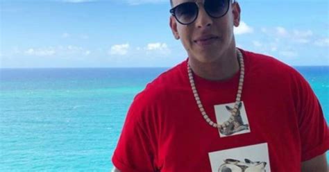 Daddy Yankee Vuelve A Cantar Playero Y Causa Furor