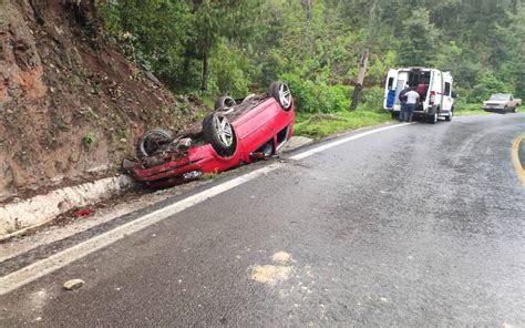 Volcadura deja dos lesionados en Acaxochitlán El Sol de Hidalgo