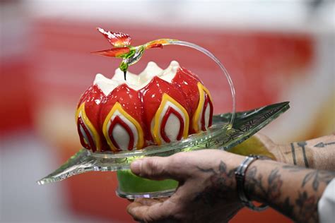 En images Coupe du Monde de la Pâtisserie à Eurexpo voici les