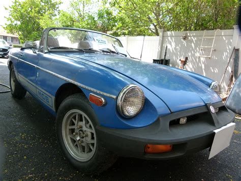 1977 MGB 05 Barn Finds