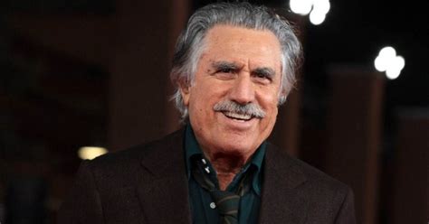 Lando Buzzanca è morto addio al Merlo maschio aveva 87 anni