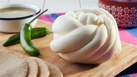 Cómo hacer queso oaxaca Prepáralo con esta receta casera para