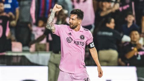 Lionel Messi Y Cristiano Ronaldo Lideran A Los Postulantes Al