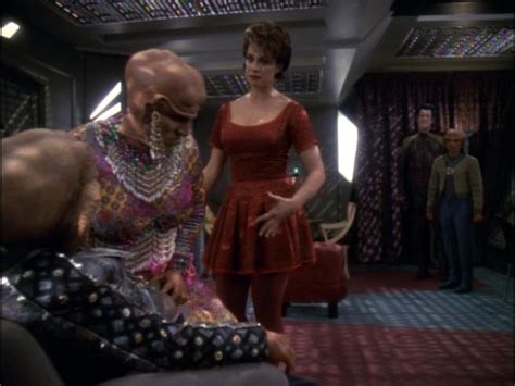 Star Trek Deep Space Nine 6 23 Profits Lace Chase Masterson As Leeta