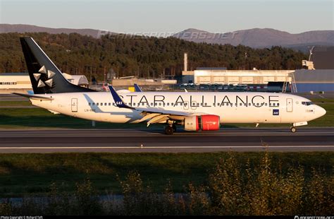 LN RRE SAS Scandinavian Airlines Boeing 737 85P WL Photo By Richard