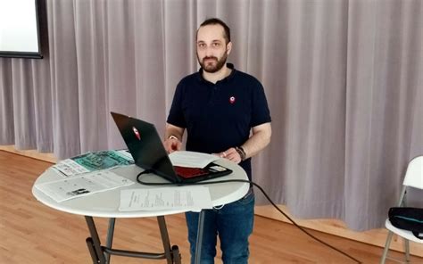 À Plouézec une conférence pour déjouer les pièges dinternet Le