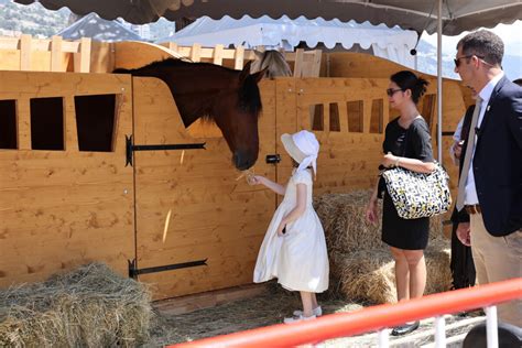 Photo La princesse Gabriella a fait sensation grâce à sa tenue La