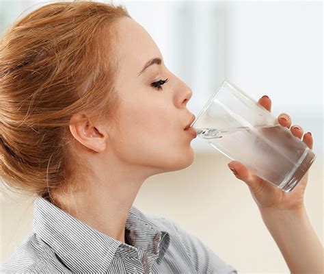 Quali Sono I Momenti Migliori Per Bere Acqua