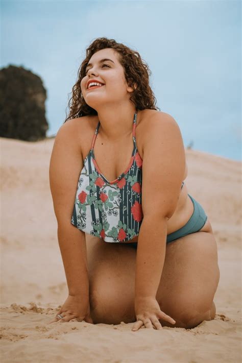 How To Find The Best Swimsuit For Pear Shaped Body