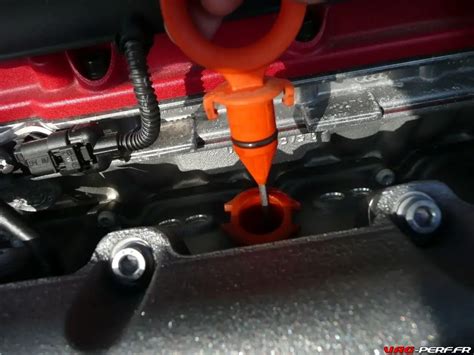 Comment vérifier le niveau dhuile de sa voiture Notre Guide Complet