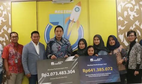 Hari Pelanggan Lewat Emma AXA Mandiri FIT Challenge Ajak Nasabah Hidup