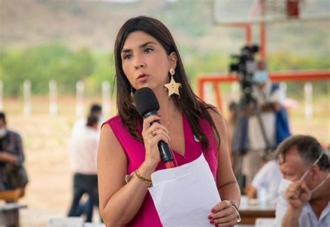 La Ministra de Educación explicó las medidas adoptadas por el Gobierno