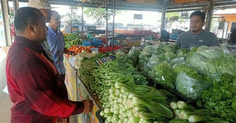Peruncit Tidak Menaikkan Harga Sayur Walaupun Pemborong Menaikkan
