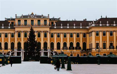 Schönbrunn Christmas Market Vienna Where is the market