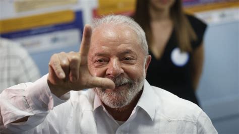 VÍDEO Confira o 1º discurso de Lula como presidente eleito