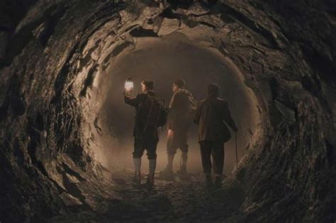 Voyages Au Centre De La Terre Dans Les Pas De Jules Verne Sur