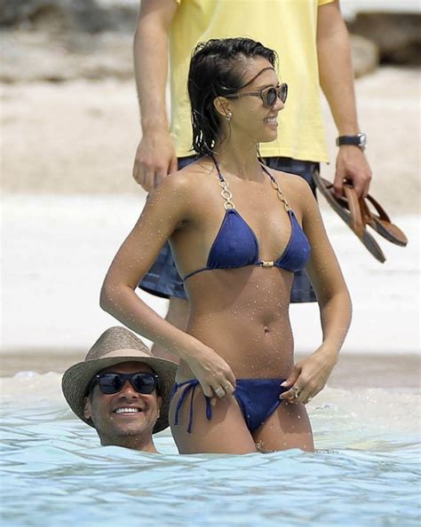 Jessica Alba Bikini Candids In The Caribbean 04 02 2015 Video