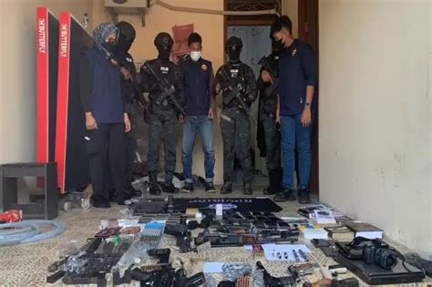Pegawai KAI Terduga Teroris Di Bekasi Ngaku Ingin Serang Mako Brimob