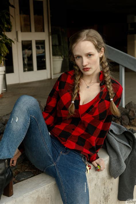Giana Van Patten Flashing Her Big Boobs