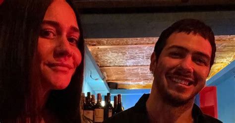 Alessandra Negrini posa filho Antônio em viagem ao México em 16