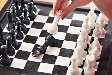 象棋上的博弈图片 国际象棋上的博弈素材 高清图片 摄影照片 寻图免费打包下载