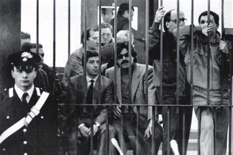 Viajando Por El Mundo NO TAN BREVE HISTORIA DE LA MAFIA EN ITALIA