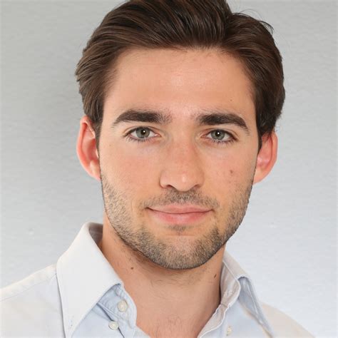 Jérémie Cergy Val d Oise Etudiant à l ESSEC après une classe