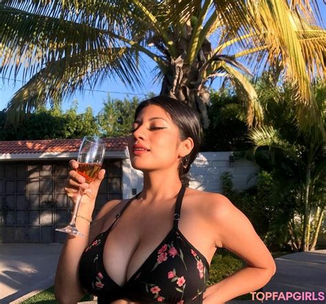 Paola Bustamante Nude Onlyfans Leaked Photo Topfapgirls