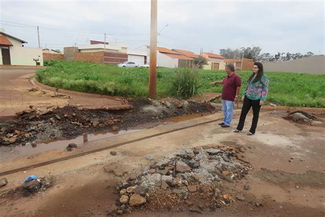 Jornal O Guaíra Vereadora verifica obras de escoamento de águas