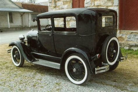 1929 FORD MODEL A 2 DOOR SEDAN Rear 3 4 152006