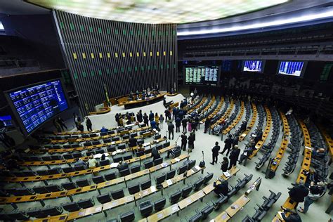 Congresso derruba vetos de Bolsonaro a leis de incentivo à cultura O
