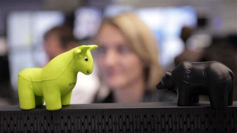 Börse Dax schließt im Plus Aktie von Adidas und Nike unter Druck
