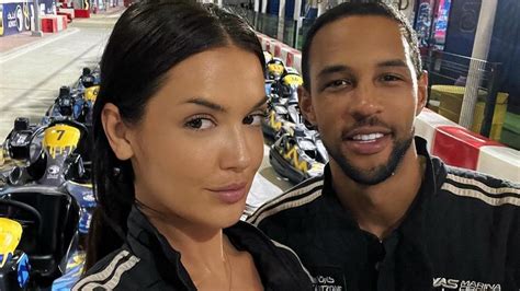 YouTuber Simon Desue Und Model Enisa Bukvic Haben Sich Verlobt Und