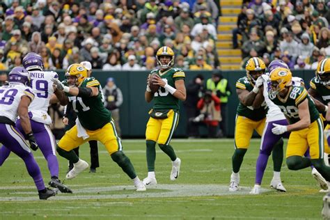 How To Watch The Green Bay Packers Vs Minnesota Vikings NFL Week 17