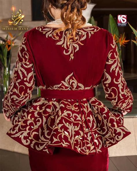 Pin su Tenues Algérienne اللباس الجزائري