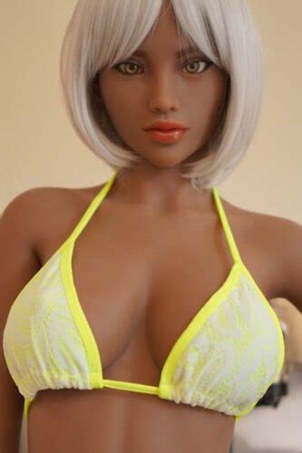 Muñeca sexual con piel bronceada Gilly 155 cm Copa C