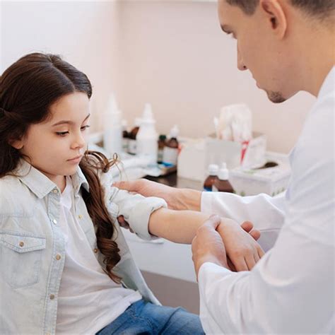 Artritis idiopática juvenil Qué hacer lombafit
