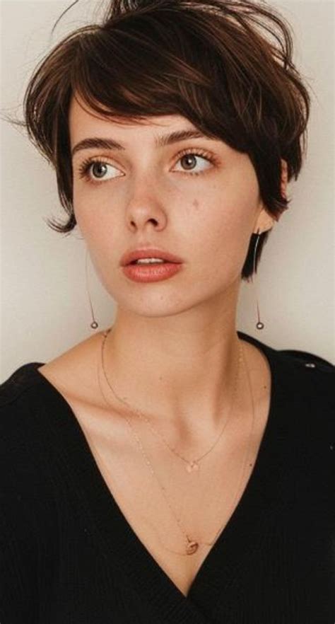 Playful Pixie Haircut With Bangs Ideas In Pixie Haircut
