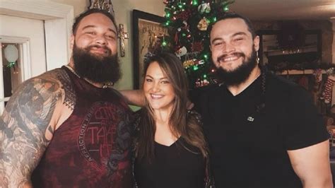 Bray Wyatt S Sister Shares Emotional Reaction To Wyatt Sick6 Debut Bo