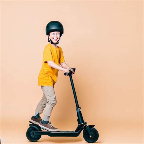 Od ilu lat można jeździć hulajnogą elektryczną Binetics Polska
