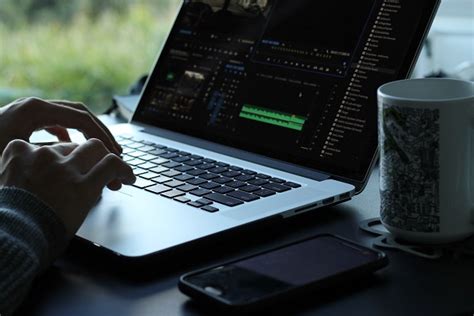 Perbedaan Final Cut Pro Vs Adobe Premiere Glints Blog