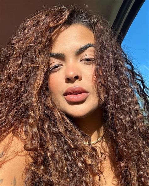 Ex Bbb Paula Freitas Mostra Resultado De Cirurgia Pl Stica Baita