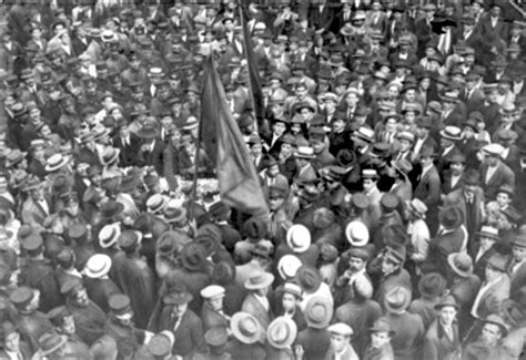 Há 100 anos ocorria a primeira greve geral no Brasil Nova Escola