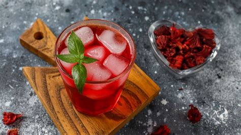 Cómo preparar y tomar el agua de jamaica para bajar de peso Gastrolab