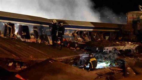 Al Menos 26 Muertos Y 85 Heridos Al Colisionar Dos Trenes En Grecia