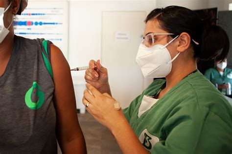 Soro plasma e vacina contra Covid 19 entenda a diferença entre cada