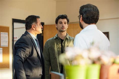 Kasaba Doktoru Kasaba Doktoru Foto Raf Isimlerini I Eren